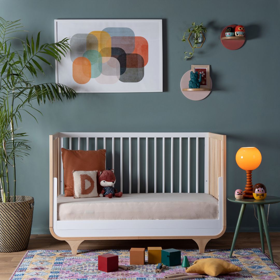 Jolly 3-in-1 Convertible Crib - dadada baby